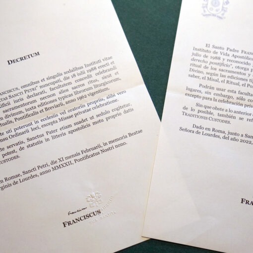 Decree of Pope Francis confirming the use of the 1962 liturgical books ...